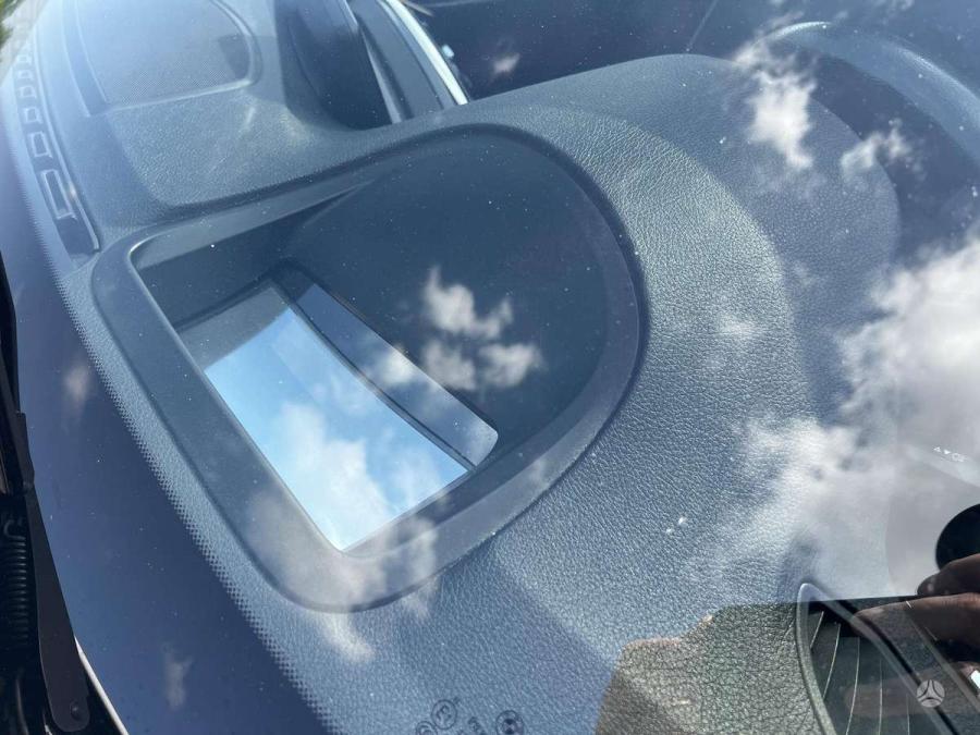 Balts BMW 320 2013 Kauņa, ar dzinēja tilpumu 2.00 L un nobraukumu 247 tūkst. km par 7850 €, foto 40 vietnē AUTOMOTO.COM.LV