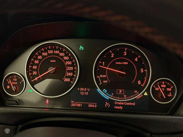 White BMW 320 2013 in Marijampole, with an engine capacity of 2.00 L and mileage of 287 thousand km for 9450 €, photo 10 on AUTOMOTO.COM.LV