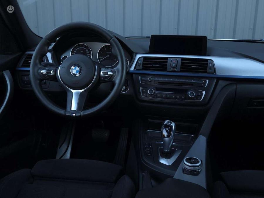 White BMW 320 2013 in Kaunas, with an engine capacity of 2.00 L and mileage of 300 thousand km for 9500 €, photo 25 on AUTOMOTO.COM.LV