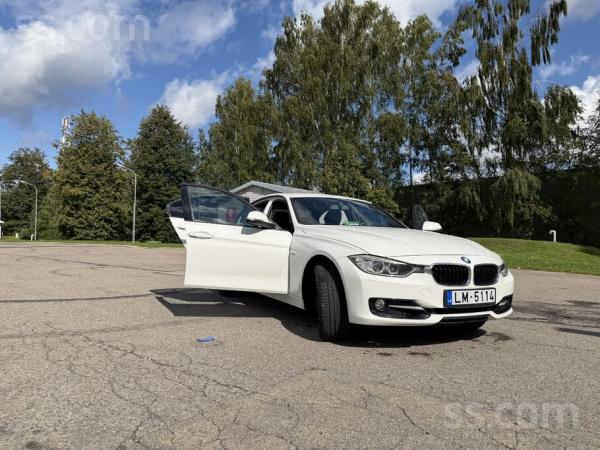 White BMW 320 2013 in Riga, with an engine capacity of 2.00 L and mileage of 155 thousand km for 9500 €, photo 5 on AUTOMOTO.COM.LV
