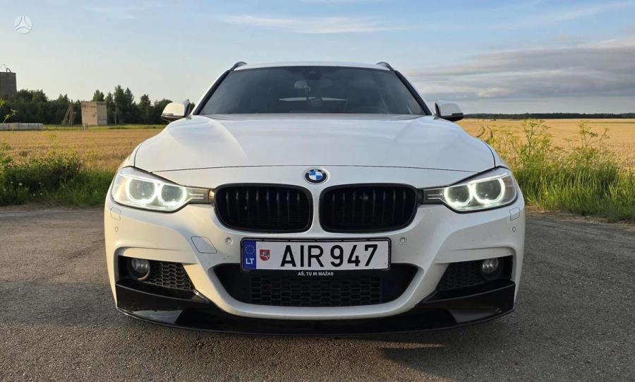 White BMW 320 2013 in Siauliai, with an engine capacity of 2.00 L and mileage of 305 thousand km for 7300 €, photo 5 on AUTOMOTO.COM.LV