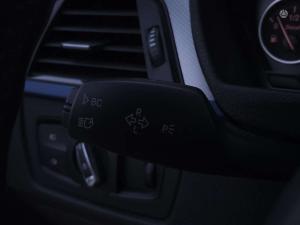 Balts BMW 320 2013 Kauņa, ar dzinēja tilpumu 2.00 L un nobraukumu 300 tūkst. km par 9500 €, foto 24 vietnē AUTOMOTO.COM.LV