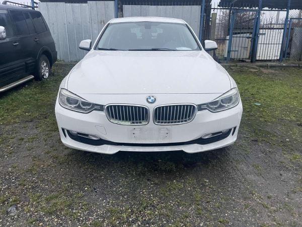Balts BMW 320 2014 Panevēža, ar dzinēja tilpumu 2.00 L un nobraukumu 240 tūkst. km par 6200 €, foto 2 vietnē AUTOMOTO.COM.LV
