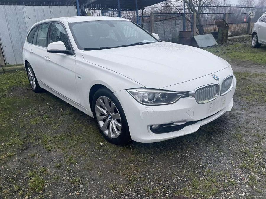 White BMW 320 2014 in Panevezys, with an engine capacity of 2.00 L and mileage of 240 thousand km for 6200 €, photo 3 on AUTOMOTO.COM.LV