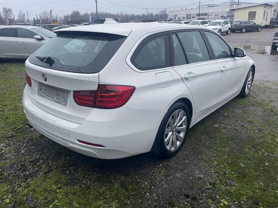 White BMW 320 2014 in Panevezys, with an engine capacity of 2.00 L and mileage of 240 thousand km for 6200 €, photo 5 on AUTOMOTO.COM.LV
