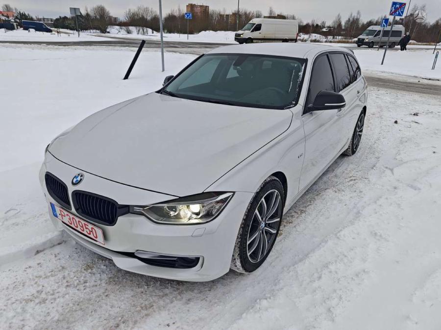 Balts BMW 320 2014 Panevēža, ar dzinēja tilpumu 2.00 L un nobraukumu 235 tūkst. km par 7500 €, foto 4 vietnē AUTOMOTO.COM.LV