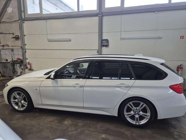 White BMW 320 2014 in Raseiniai, with an engine capacity of 2.00 L and mileage of 237 thousand km for 8990 €, photo 7 on AUTOMOTO.COM.LV