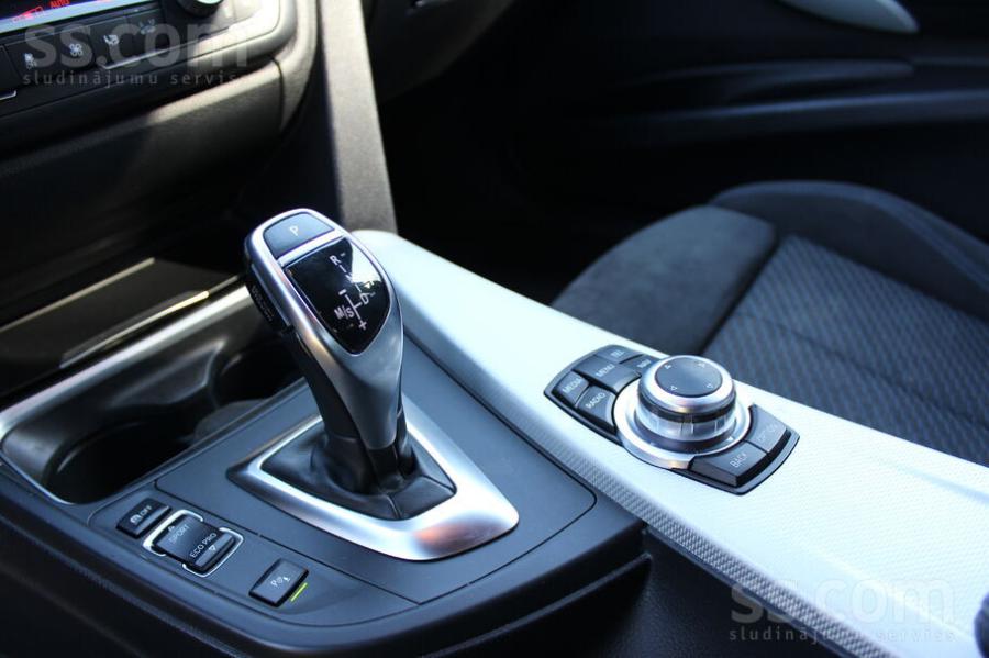 White BMW 320 2014 in Jelgava, with an engine capacity of 2.00 L and mileage of 184 thousand km for 9850 €, photo 14 on AUTOMOTO.COM.LV