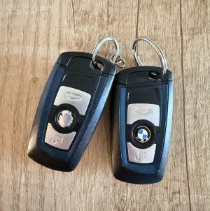 Balts BMW 320 2014 Liepāja, ar dzinēja tilpumu 2.00 L un nobraukumu 319 tūkst. km par 9900 €, foto 15 vietnē AUTOMOTO.COM.LV