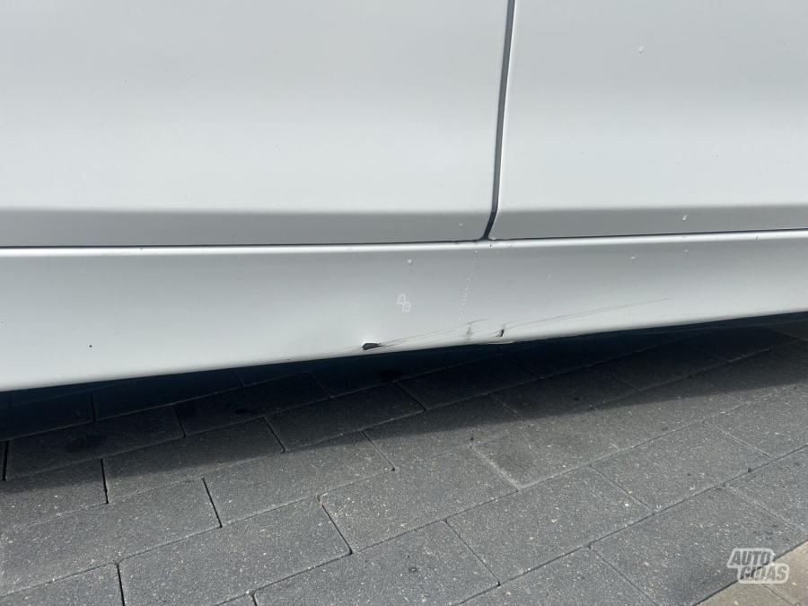 White BMW 320 2014 in Kaunas, with an engine capacity of 2.00 L and mileage of 365 thousand km for 6500 €, photo 6 on AUTOMOTO.COM.LV