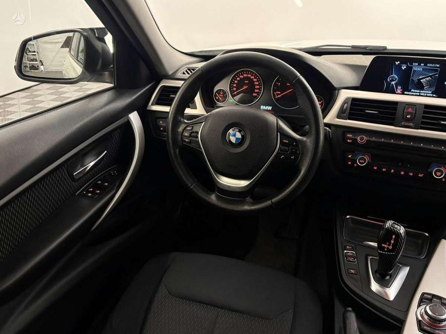 White BMW 320 2014 in Marijampole, with an engine capacity of 2.00 L and mileage of 277 thousand km for 8999 €, photo 8 on AUTOMOTO.COM.LV