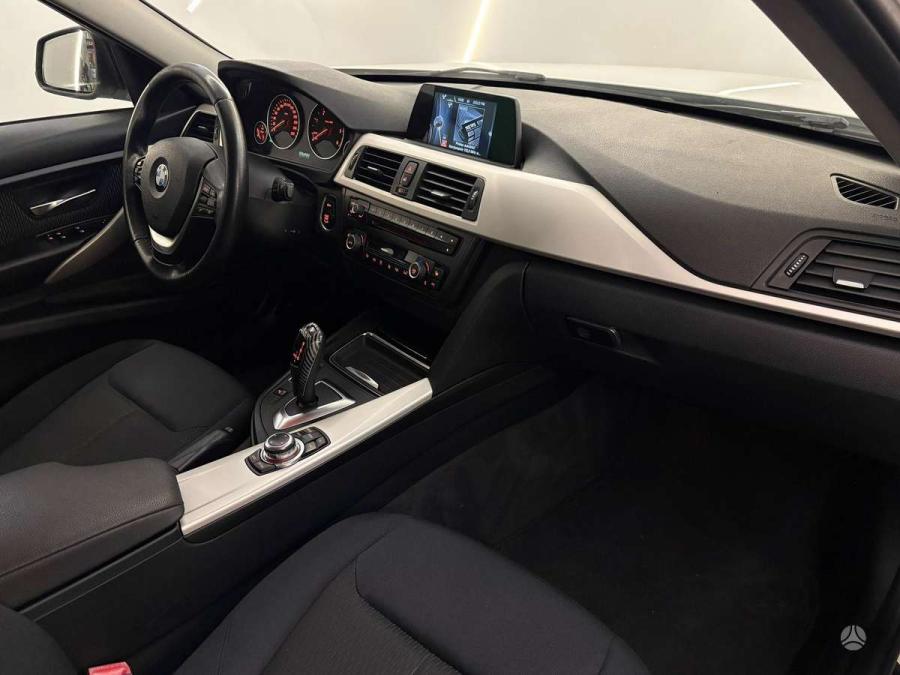 White BMW 320 2014 in Marijampole, with an engine capacity of 2.00 L and mileage of 277 thousand km for 8999 €, photo 11 on AUTOMOTO.COM.LV