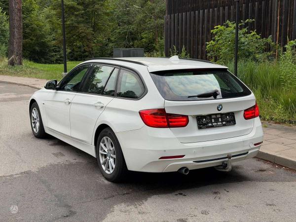 Balts BMW 320 2014 Viļņa, ar dzinēja tilpumu 2.00 L un nobraukumu 270 tūkst. km par 5990 €, foto 4 vietnē AUTOMOTO.COM.LV