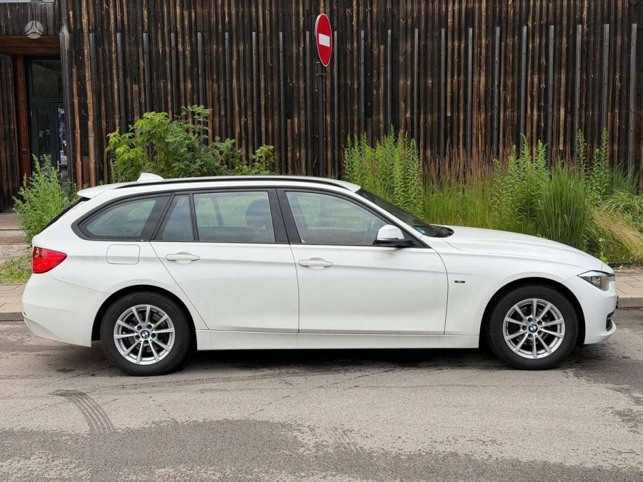 White BMW 320 2014 in Vilnius, with an engine capacity of 2.00 L and mileage of 270 thousand km for 5990 €, photo 10 on AUTOMOTO.COM.LV