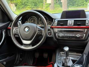 White BMW 320 2014 in Vilnius, with an engine capacity of 2.00 L and mileage of 270 thousand km for 5990 €, photo 28 on AUTOMOTO.COM.LV