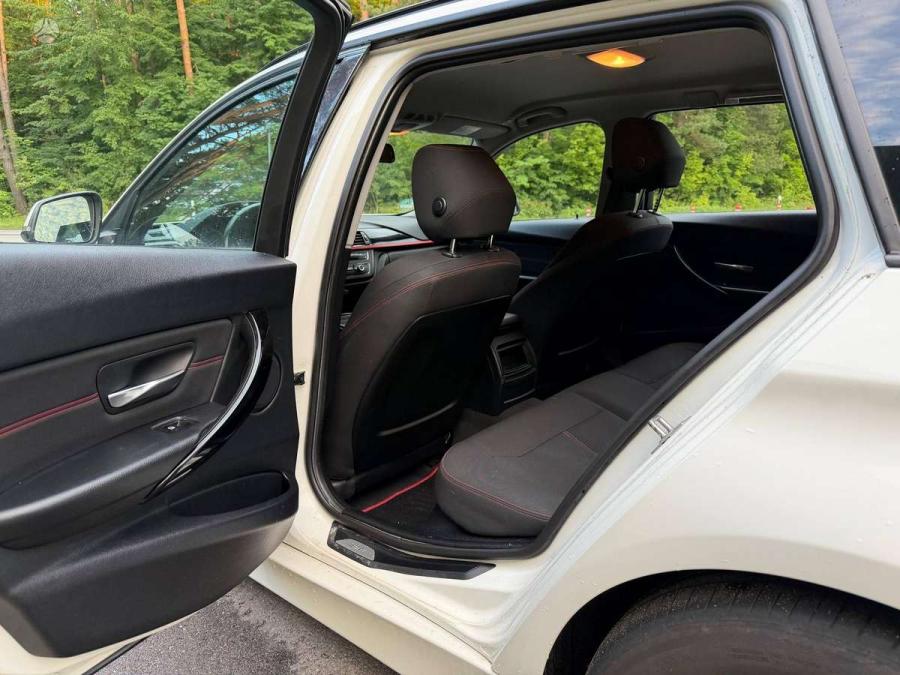 White BMW 320 2014 in Vilnius, with an engine capacity of 2.00 L and mileage of 270 thousand km for 5990 €, photo 29 on AUTOMOTO.COM.LV