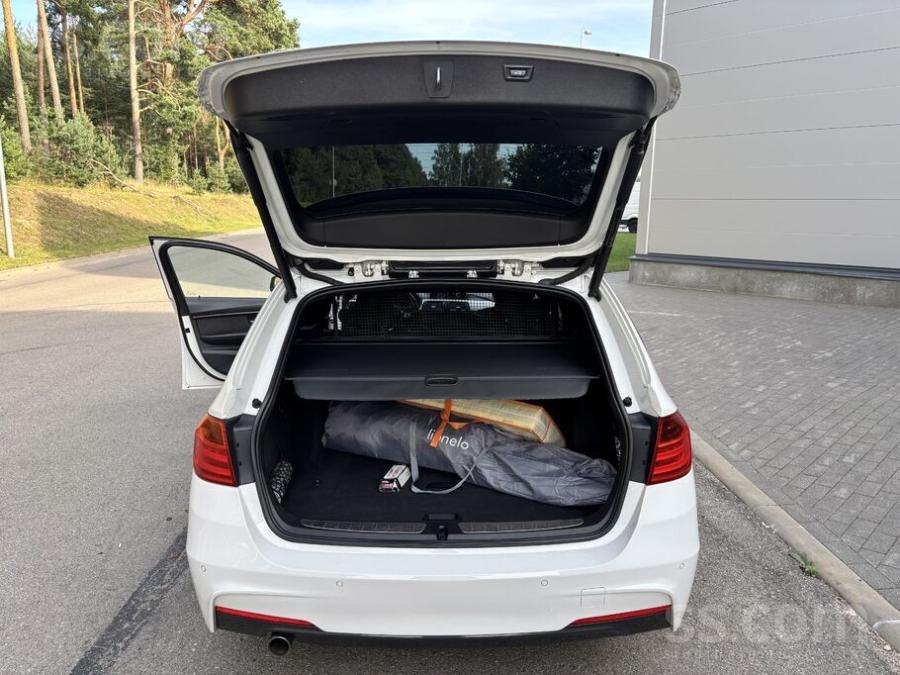 White BMW 320 2014 in Riga, with an engine capacity of 2.00 L and mileage of 276 thousand km for 13000 €, photo 21 on AUTOMOTO.COM.LV