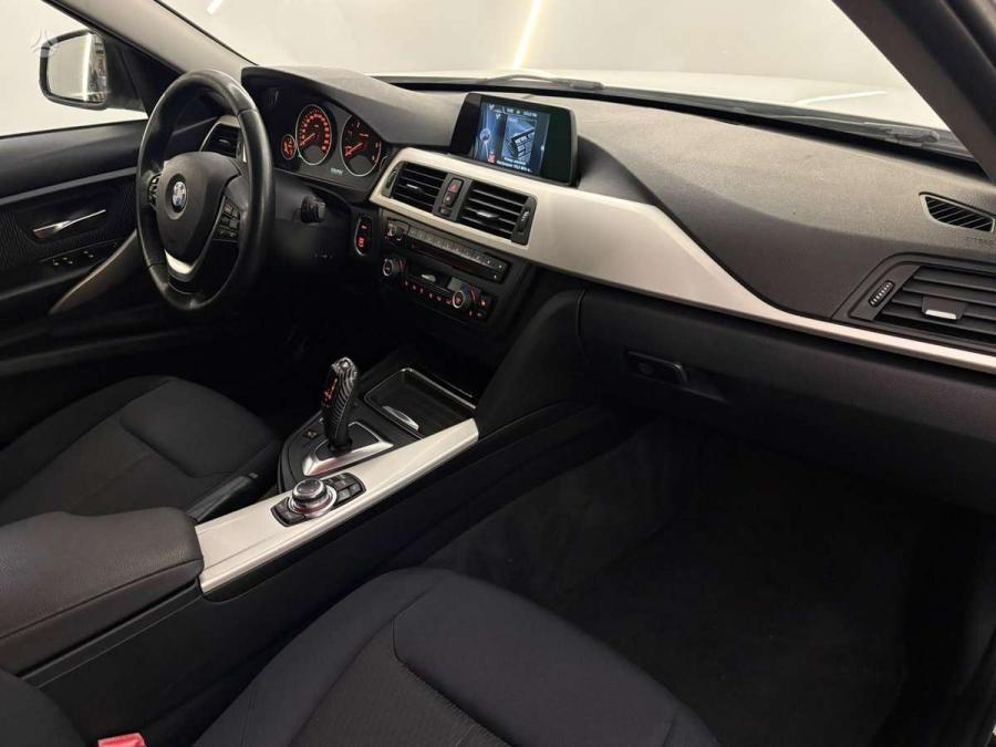 Balts BMW 320 2014 Marijampole, ar dzinēja tilpumu 2.00 L un nobraukumu 277 tūkst. km par 8999 €, foto 15 vietnē AUTOMOTO.COM.LV