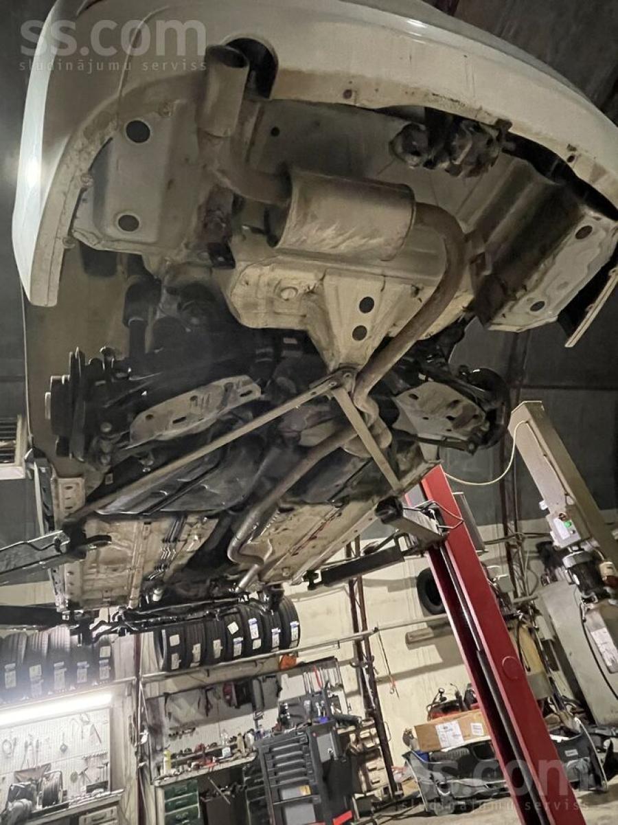 Balts BMW 320 2014 Jēkabpils, ar dzinēja tilpumu 2.00 L un nobraukumu 270 tūkst. km par 8300 €, foto 22 vietnē AUTOMOTO.COM.LV
