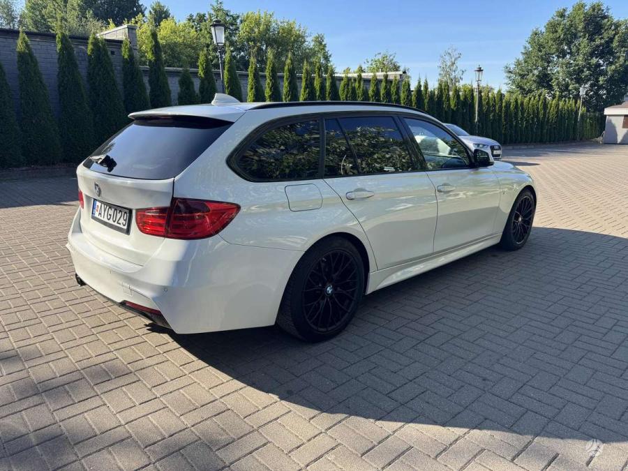 White BMW 320 2015 in Siauliai, with an engine capacity of 2.00 L and mileage of 204 thousand km for 12250 €, photo 5 on AUTOMOTO.COM.LV