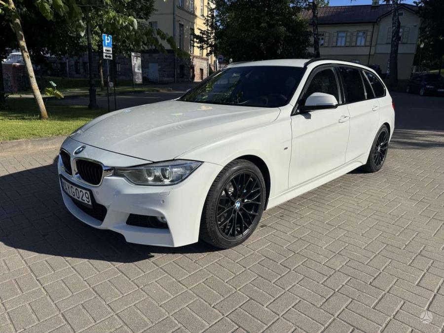 White BMW 320 2015 in Siauliai, with an engine capacity of 2.00 L and mileage of 204 thousand km for 12250 €, photo 9 on AUTOMOTO.COM.LV