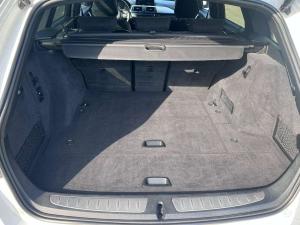White BMW 320 2015 in Siauliai, with an engine capacity of 2.00 L and mileage of 204 thousand km for 12250 €, photo 18 on AUTOMOTO.COM.LV