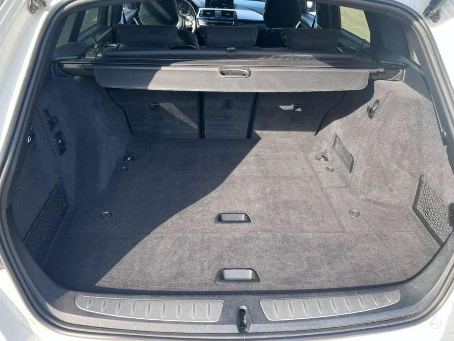 White BMW 320 2015 in Siauliai, with an engine capacity of 2.00 L and mileage of 204 thousand km for 12250 €, photo 18 on AUTOMOTO.COM.LV