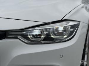 White BMW 320 2015 in Vilnius, with an engine capacity of 2.00 L and mileage of 355 thousand km for 10950 €, photo 11 on AUTOMOTO.COM.LV