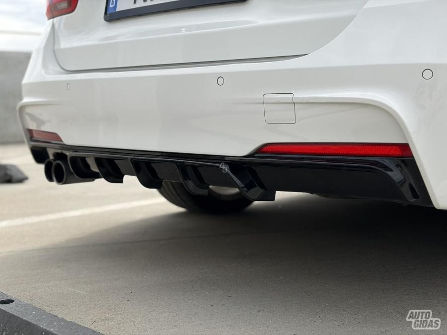 White BMW 320 2015 in Vilnius, with an engine capacity of 2.00 L and mileage of 355 thousand km for 10950 €, photo 15 on AUTOMOTO.COM.LV