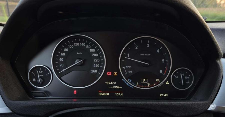 Balts BMW 320 2015 Kretinga, ar dzinēja tilpumu 2.00 L un nobraukumu 305 tūkst. km par 9500 €, foto 15 vietnē AUTOMOTO.COM.LV