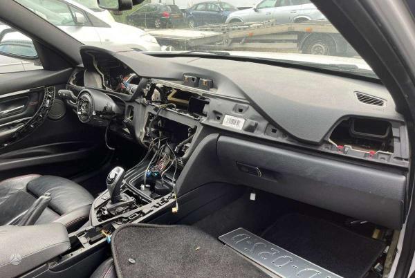 Balts BMW 320 2015 Viļņa, ar dzinēja tilpumu 2.00 L un nobraukumu 315 tūkst. km par 6300 €, foto 10 vietnē AUTOMOTO.COM.LV