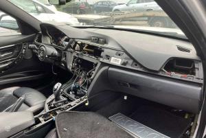 White BMW 320 2015 in Vilnius, with an engine capacity of 2.00 L and mileage of 315 thousand km for 6300 €, photo 11 on AUTOMOTO.COM.LV
