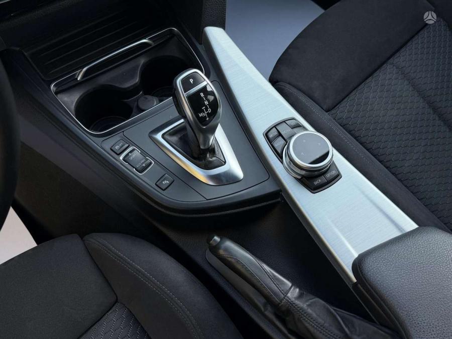 Balts BMW 320 2015 Viļņa, ar dzinēja tilpumu 2.00 L un nobraukumu 300 tūkst. km par 10800 €, foto 36 vietnē AUTOMOTO.COM.LV