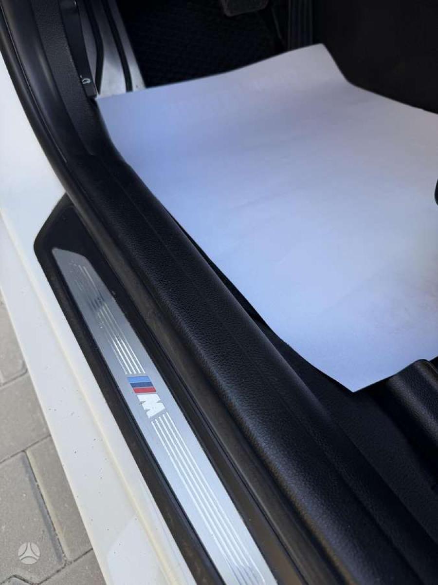 Balts BMW 320 2015 Viļņa, ar dzinēja tilpumu 2.00 L un nobraukumu 300 tūkst. km par 10800 €, foto 37 vietnē AUTOMOTO.COM.LV