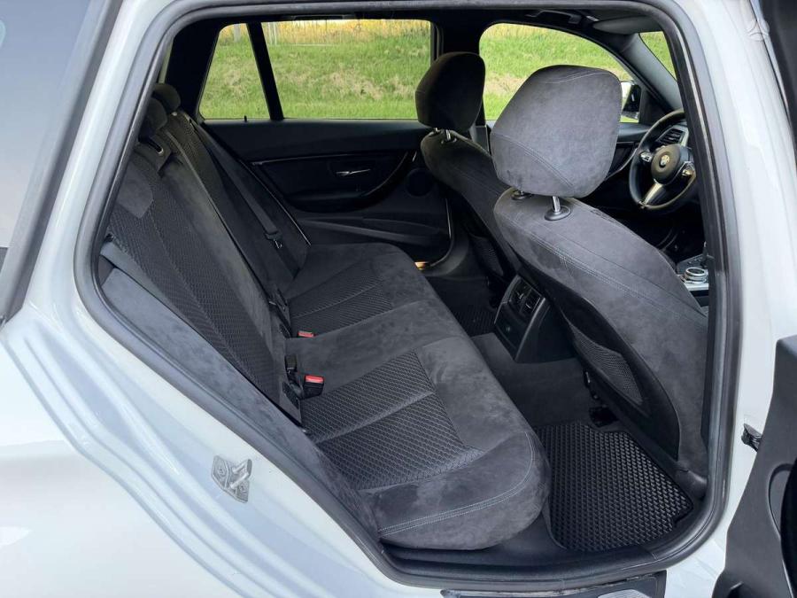 Balts BMW 320 2015 Viļņa, ar dzinēja tilpumu 2.00 L un nobraukumu 300 tūkst. km par 10800 €, foto 48 vietnē AUTOMOTO.COM.LV