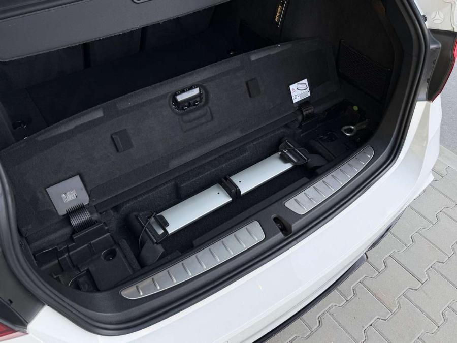 Balts BMW 320 2015 Viļņa, ar dzinēja tilpumu 2.00 L un nobraukumu 300 tūkst. km par 10800 €, foto 51 vietnē AUTOMOTO.COM.LV