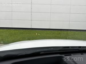 White BMW 320 2015 in Riga, with an engine capacity of 2.00 L and mileage of 232 thousand km for 8990 €, photo 6 on AUTOMOTO.COM.LV