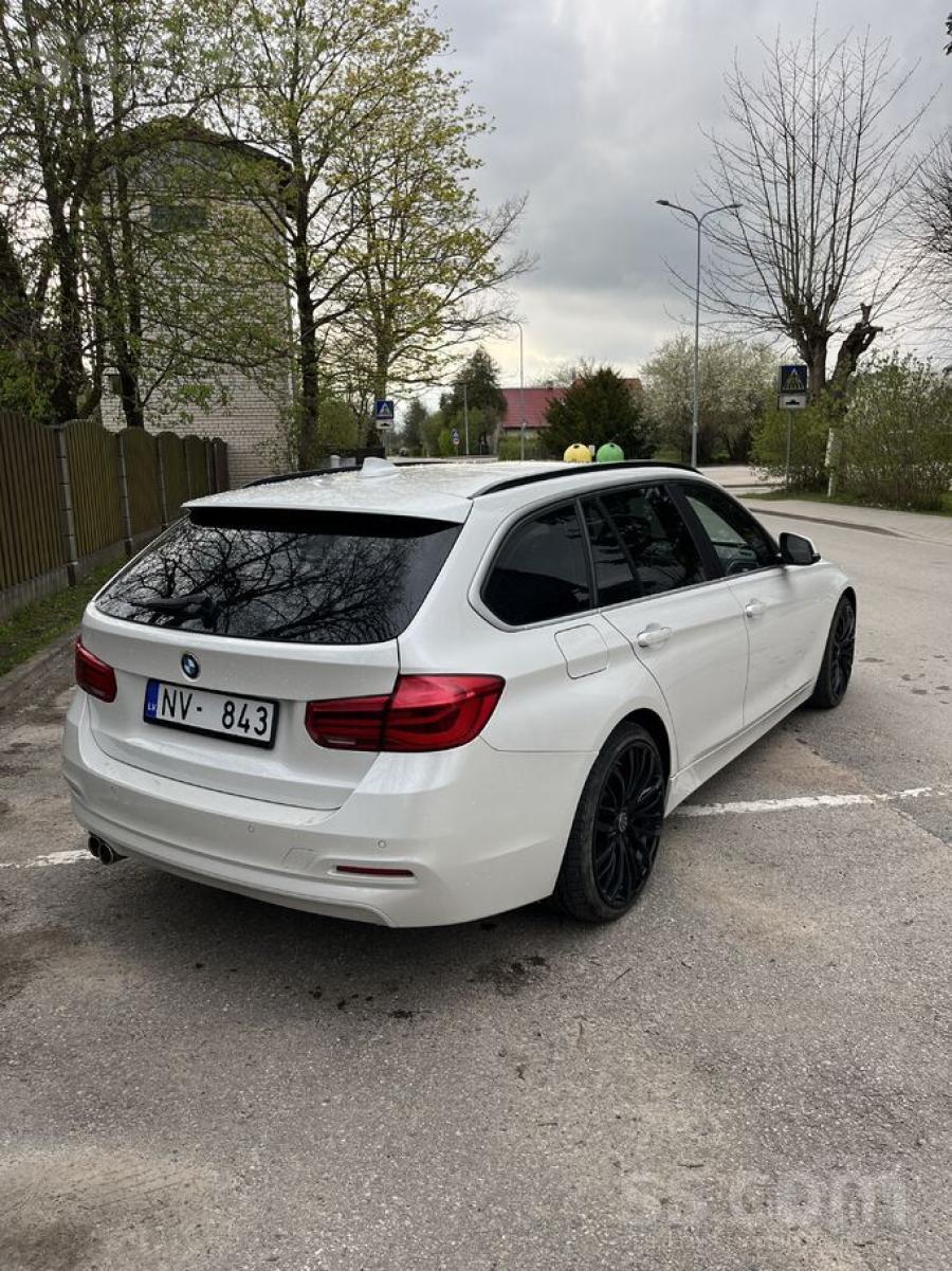 White BMW 320 2016 in Talsi, with an engine capacity of 2.00 L and mileage of 290 thousand km for 12000 €, photo 4 on AUTOMOTO.COM.LV
