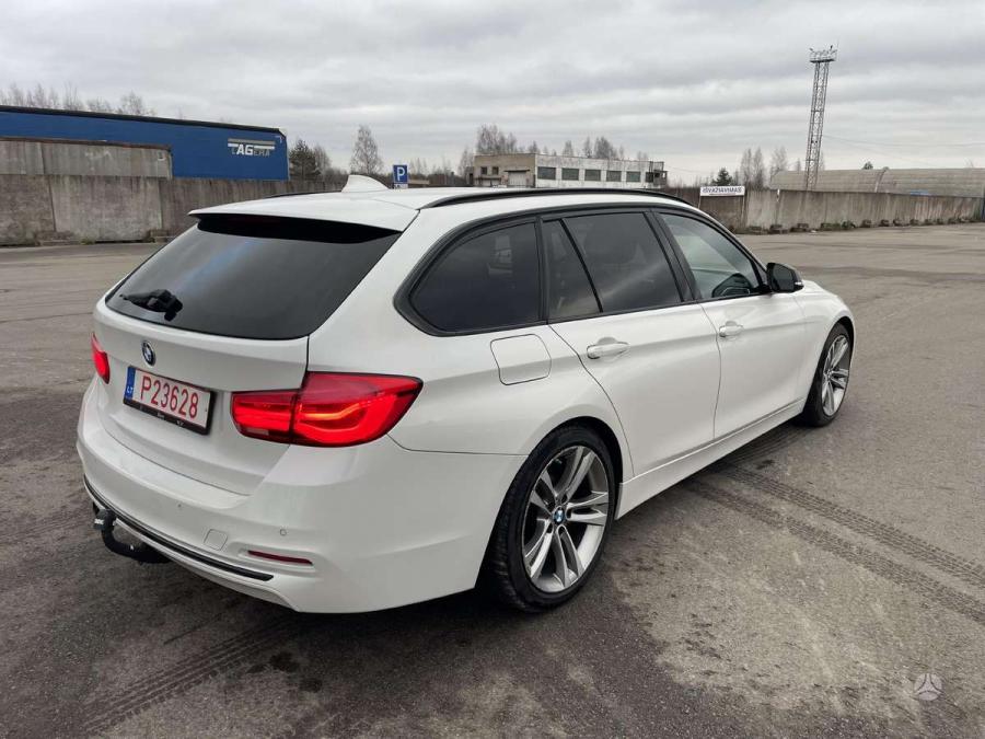 Balts BMW 320 2016 Panevēža, ar dzinēja tilpumu 2.00 L un nobraukumu 270 tūkst. km par 8999 €, foto 5 vietnē AUTOMOTO.COM.LV