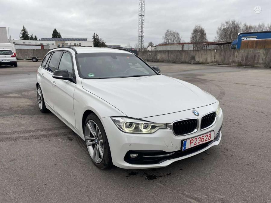 Balts BMW 320 2016 Panevēža, ar dzinēja tilpumu 2.00 L un nobraukumu 270 tūkst. km par 8999 €, foto 9 vietnē AUTOMOTO.COM.LV