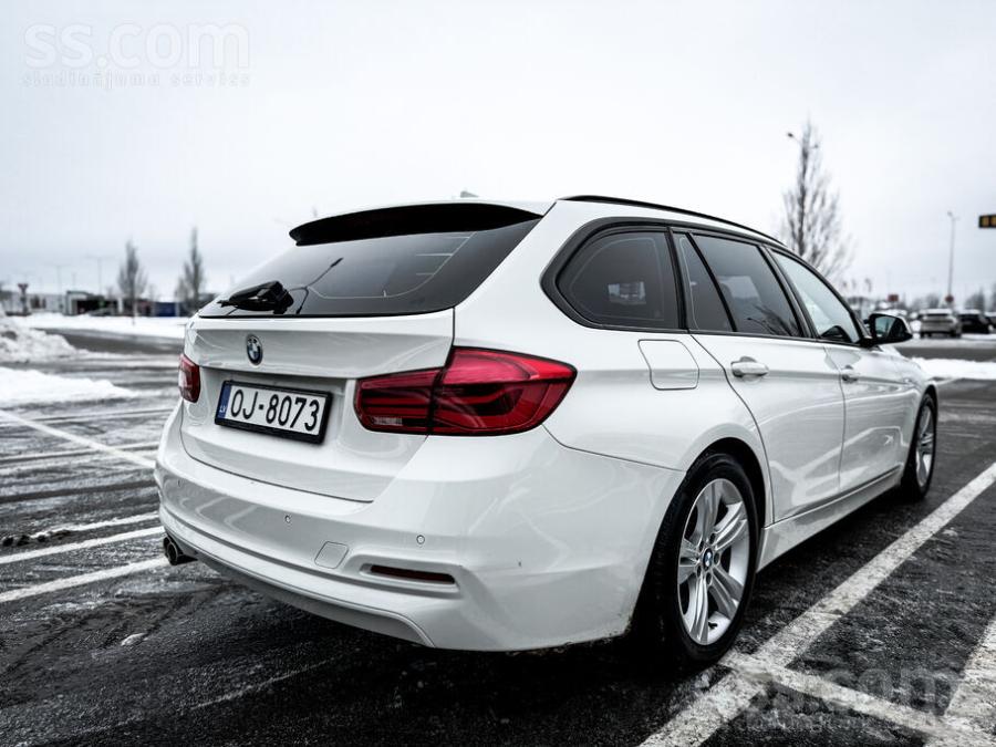 White BMW 320 2016 in Riga, with an engine capacity of 2.00 L and mileage of 272 thousand km for 11550 €, photo 3 on AUTOMOTO.COM.LV