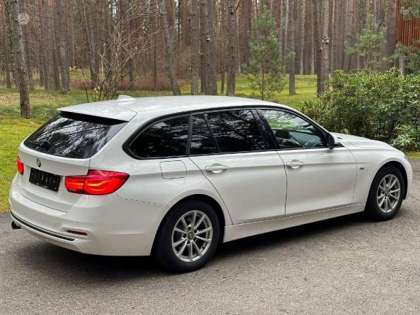 White BMW 320 2016 in Vilnius, with an engine capacity of 2.00 L and mileage of 295 thousand km for 9190 €, photo 7 on AUTOMOTO.COM.LV
