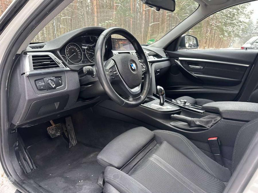 Balts BMW 320 2016 Viļņa, ar dzinēja tilpumu 2.00 L un nobraukumu 295 tūkst. km par 9490 €, foto 17 vietnē AUTOMOTO.COM.LV