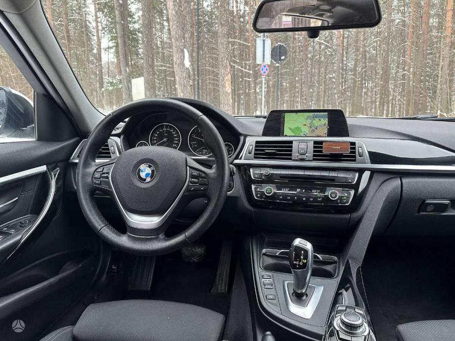 Balts BMW 320 2016 Viļņa, ar dzinēja tilpumu 2.00 L un nobraukumu 295 tūkst. km par 9490 €, foto 23 vietnē AUTOMOTO.COM.LV