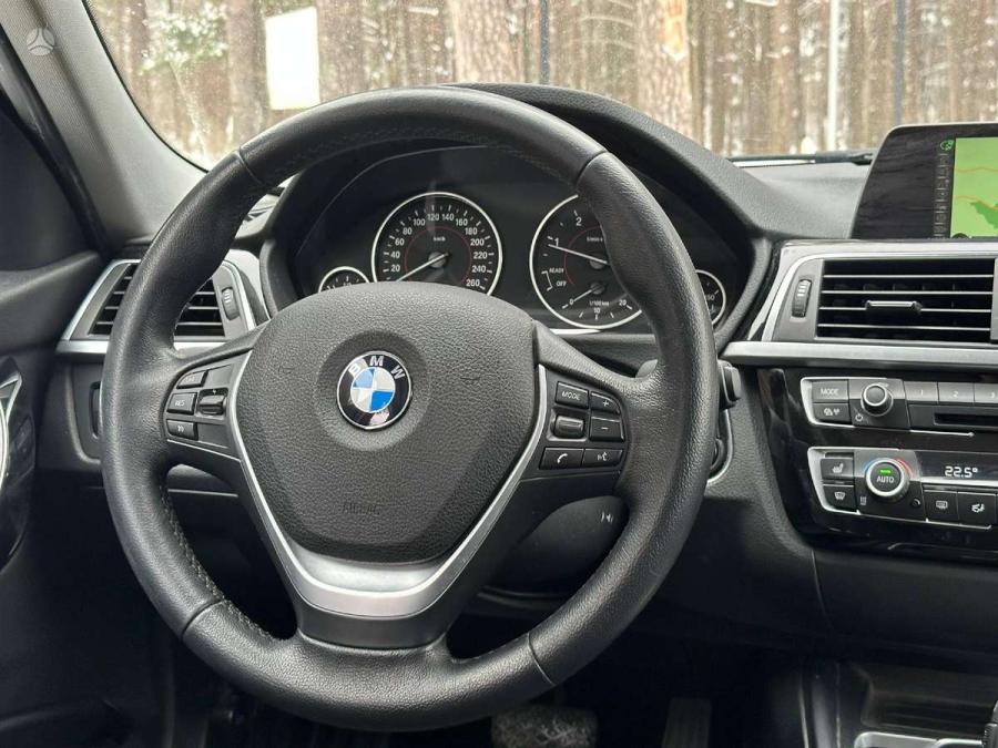 Balts BMW 320 2016 Viļņa, ar dzinēja tilpumu 2.00 L un nobraukumu 295 tūkst. km par 9490 €, foto 24 vietnē AUTOMOTO.COM.LV