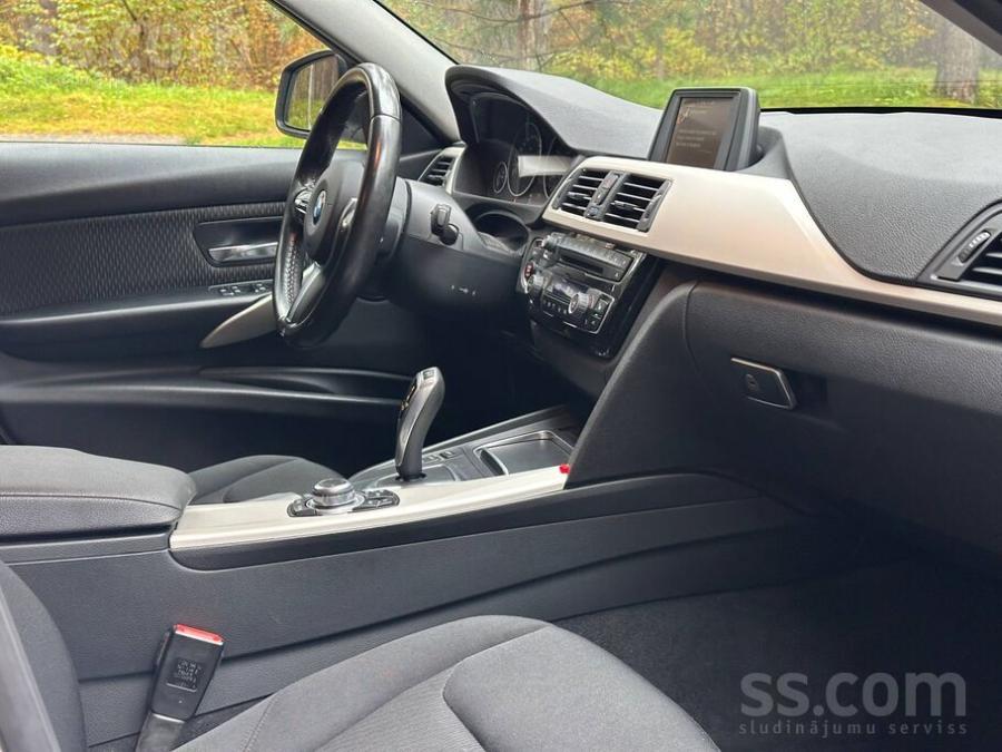 White BMW 320 2016 in Vilnius, with an engine capacity of 2.00 L and mileage of 268 thousand km for 9690 €, photo 29 on AUTOMOTO.COM.LV