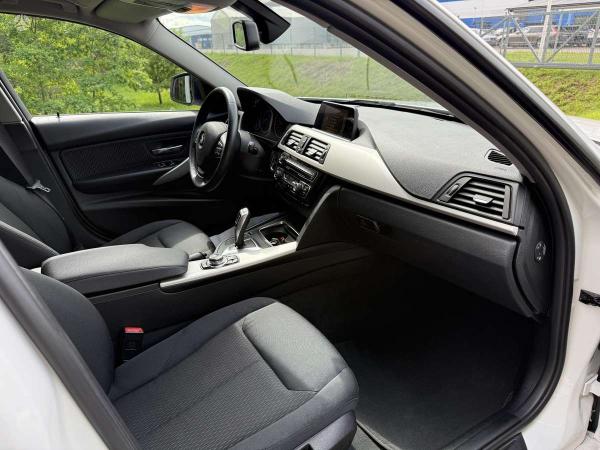 Balts BMW 320 2016 Ukmergė, ar dzinēja tilpumu 2.00 L un nobraukumu 300 tūkst. km par 7550 €, foto 9 vietnē AUTOMOTO.COM.LV