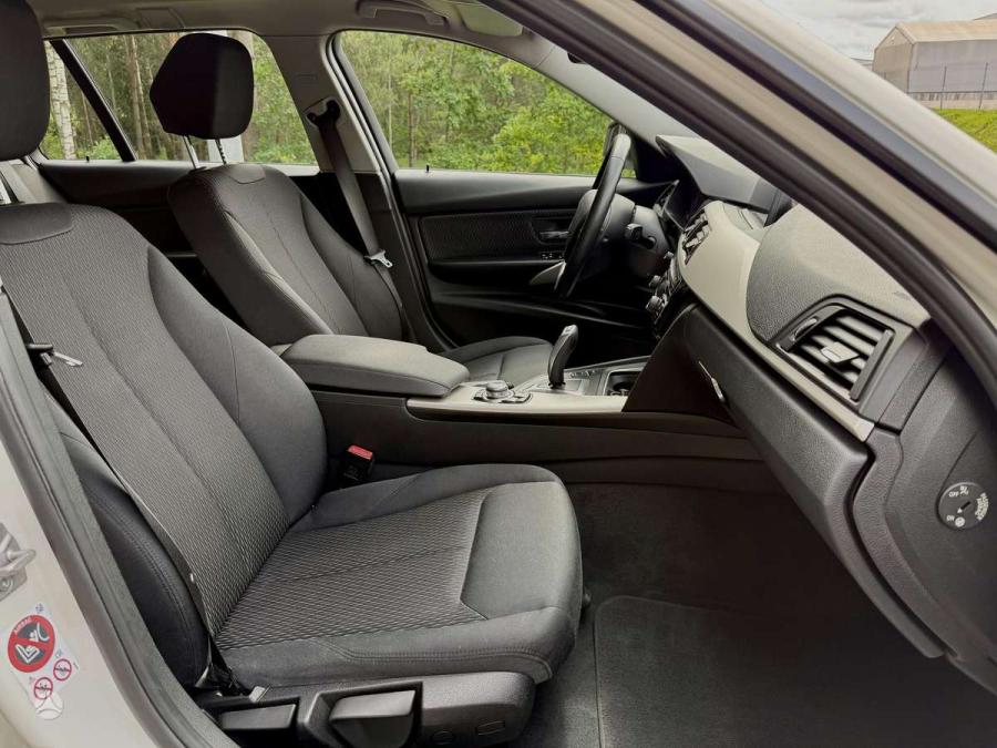 Balts BMW 320 2016 Ukmergė, ar dzinēja tilpumu 2.00 L un nobraukumu 300 tūkst. km par 7550 €, foto 12 vietnē AUTOMOTO.COM.LV