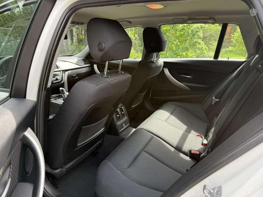 Balts BMW 320 2016 Ukmergė, ar dzinēja tilpumu 2.00 L un nobraukumu 300 tūkst. km par 7550 €, foto 14 vietnē AUTOMOTO.COM.LV
