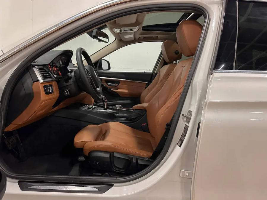 Balts BMW 320 2016 Jūrmala, ar dzinēja tilpumu 2.00 L un nobraukumu 241 tūkst. km par 13450 €, foto 22 vietnē AUTOMOTO.COM.LV